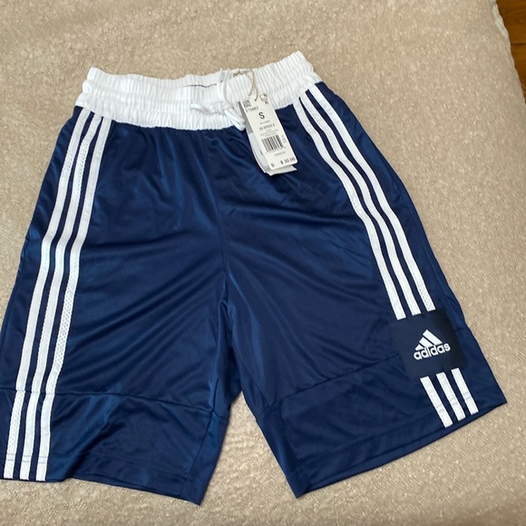 adidas | Shorts | Nwt Adidas Mens Designed2move3stripes Basketball ...
